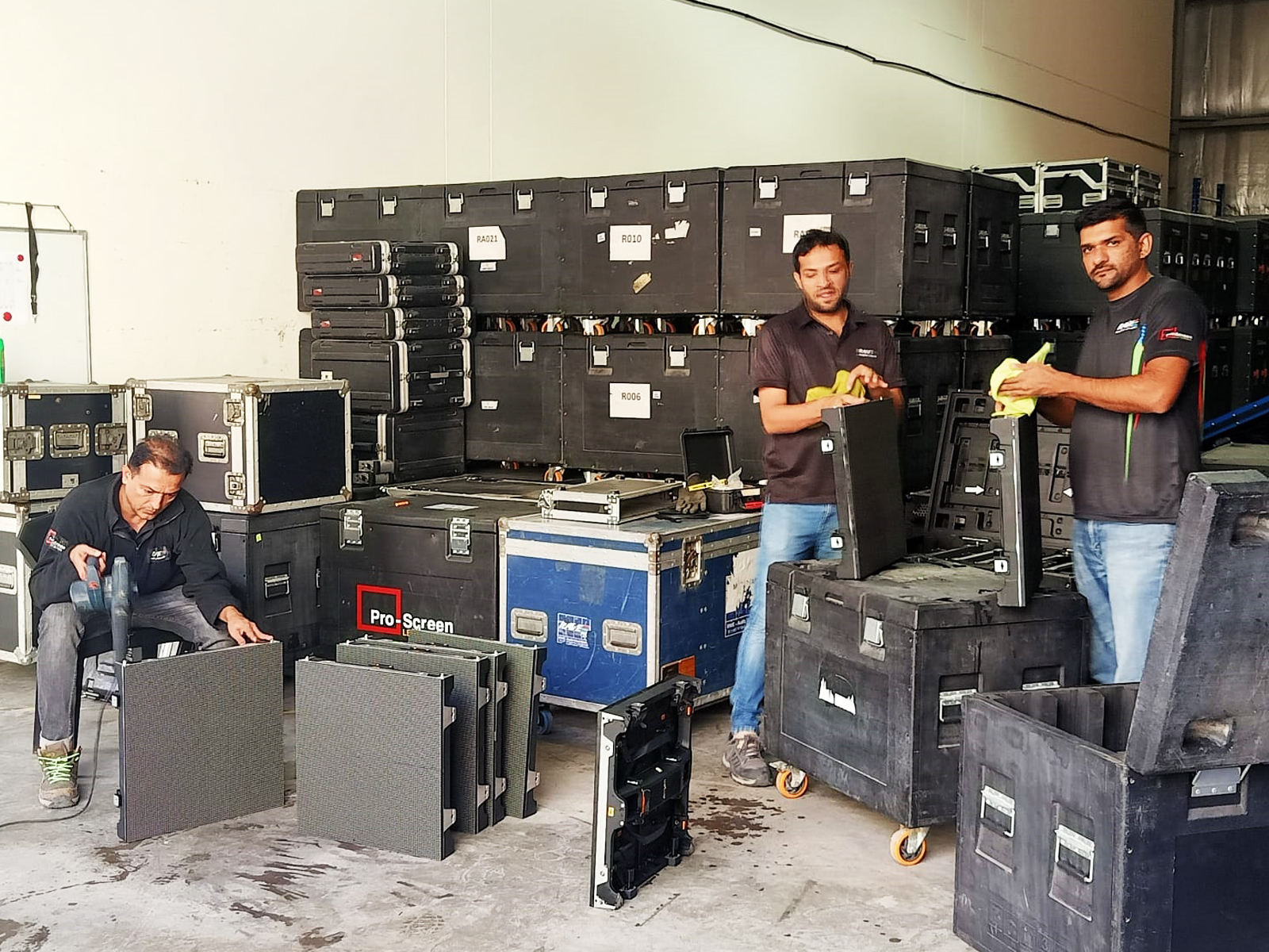 Services – Rave.ae